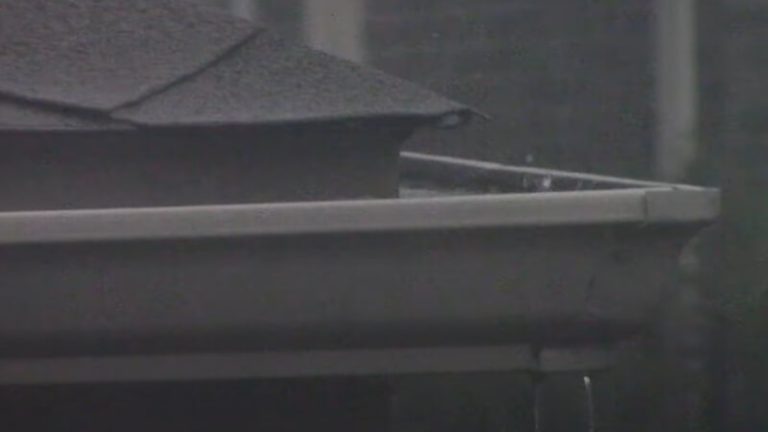 Water Leaking Between Gutter and Fascia - Austin Gutter King